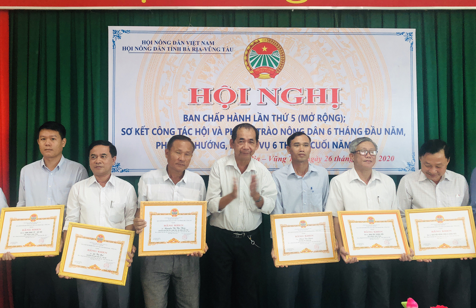 8.572 hội viên nông dân cam kết bảo đảm ATTP trong sản xuất - Báo Bà Rịa - Vũng Tàu điện tử